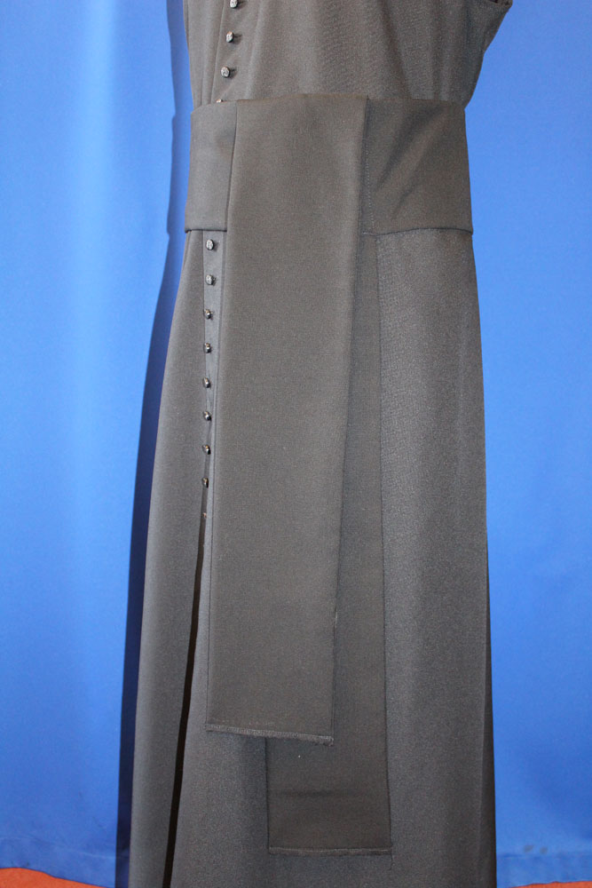 Cincture with Fall but without Fringe